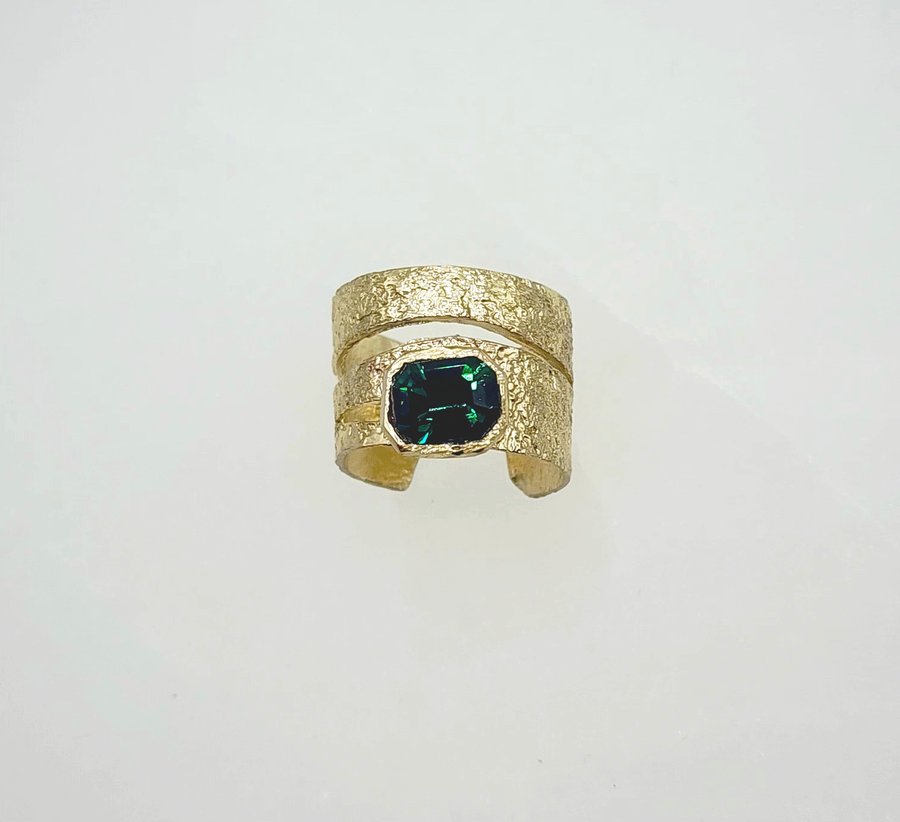 Hydra Ring - Emerald – Apoéla Boutique